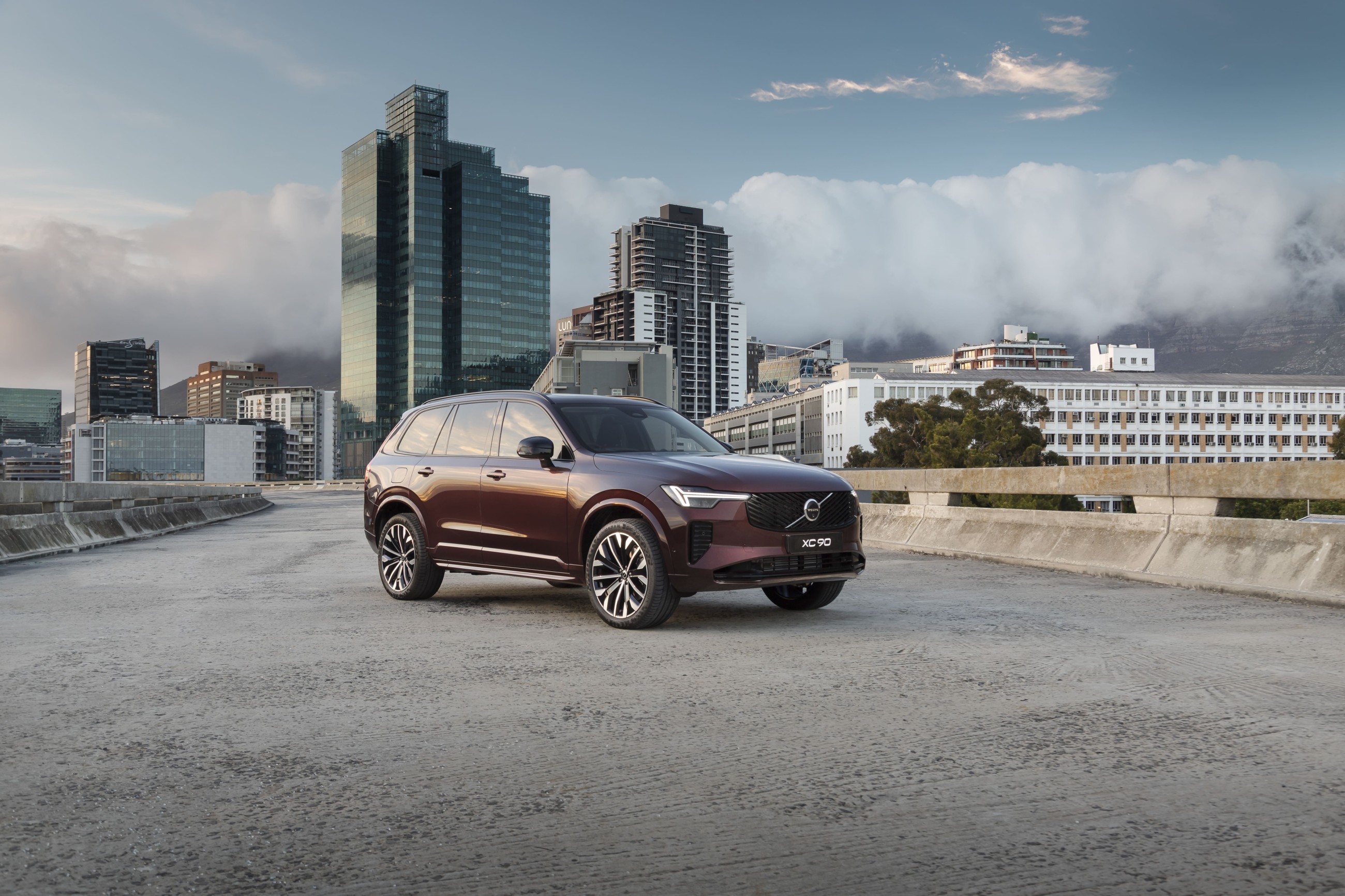 Volvo XC90 earns 2025 IIHS Top Safety Pick+ after impressive crash test ...